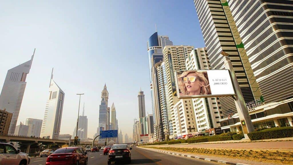 Sheikh Zayed Road (SZR) Dubai Advertising, Top Brands Comes Here to ...